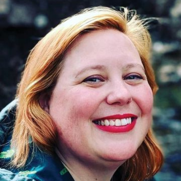 Interview with Erin Sterling - The Gloss